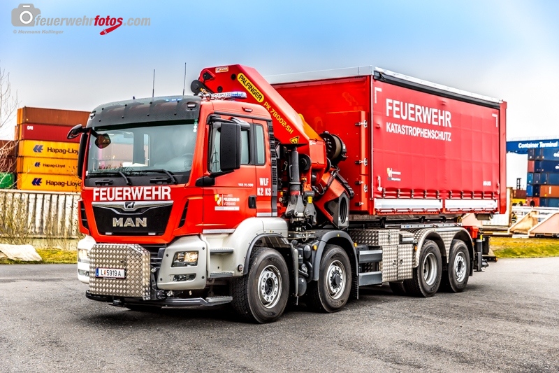 WLF-K2 der Feuerwehr Enns (4 Achser, 74 mt-Kran) – Feuerwehrfotos.com